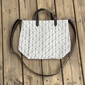 thirty-one - Poshmark